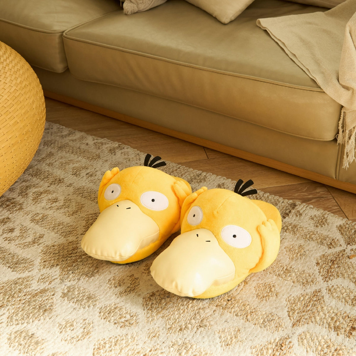 Pokemon Psyduck Fluffy Room Slippers – HARUYAMA
